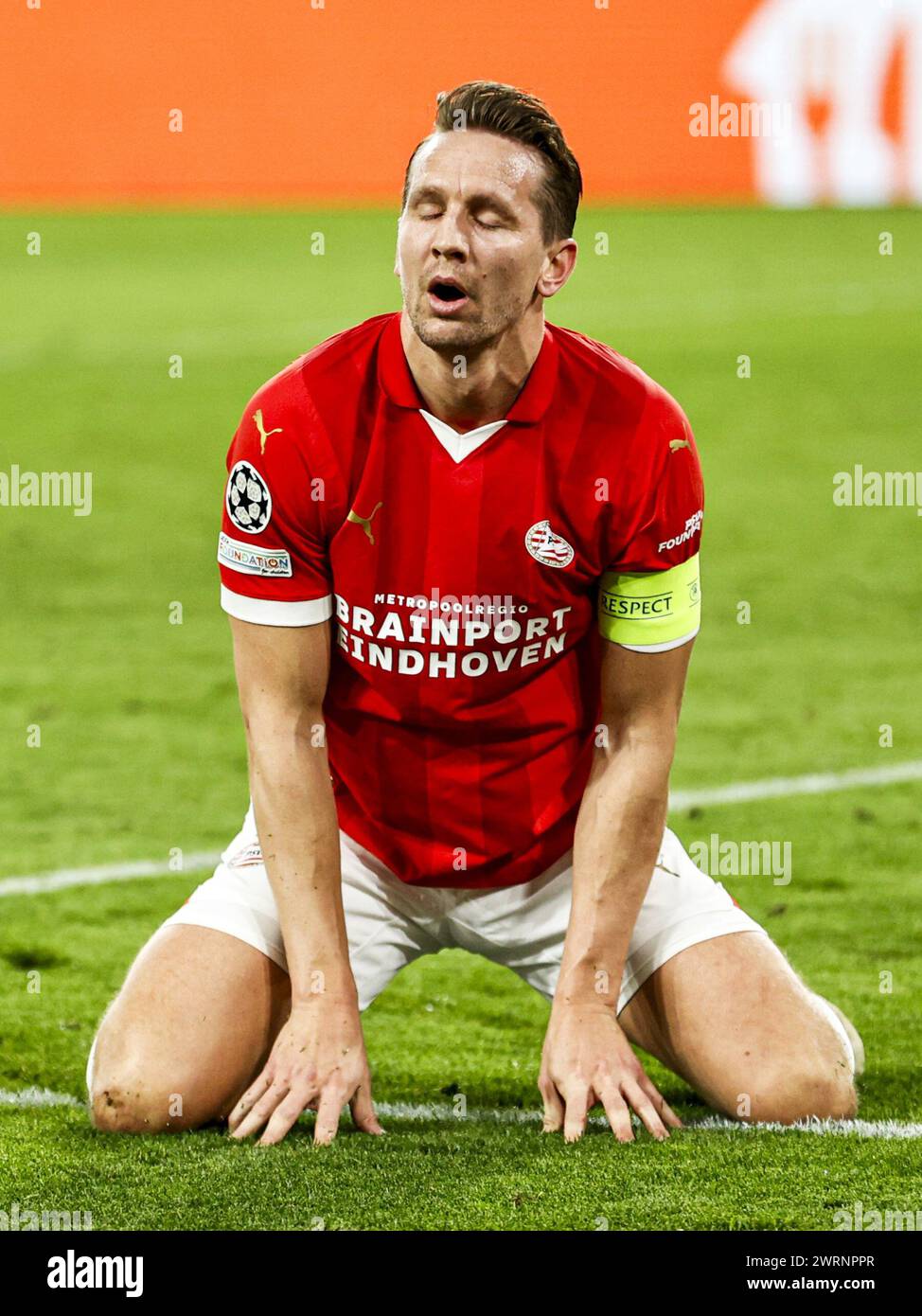 DORTMUND - Luuk de Jong of PSV Eindhoven is disappointed by a missed ...