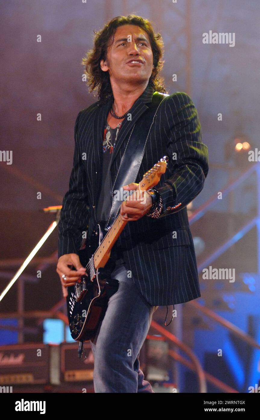 Ligabue festivalbar hi-res stock photography and images - Alamy