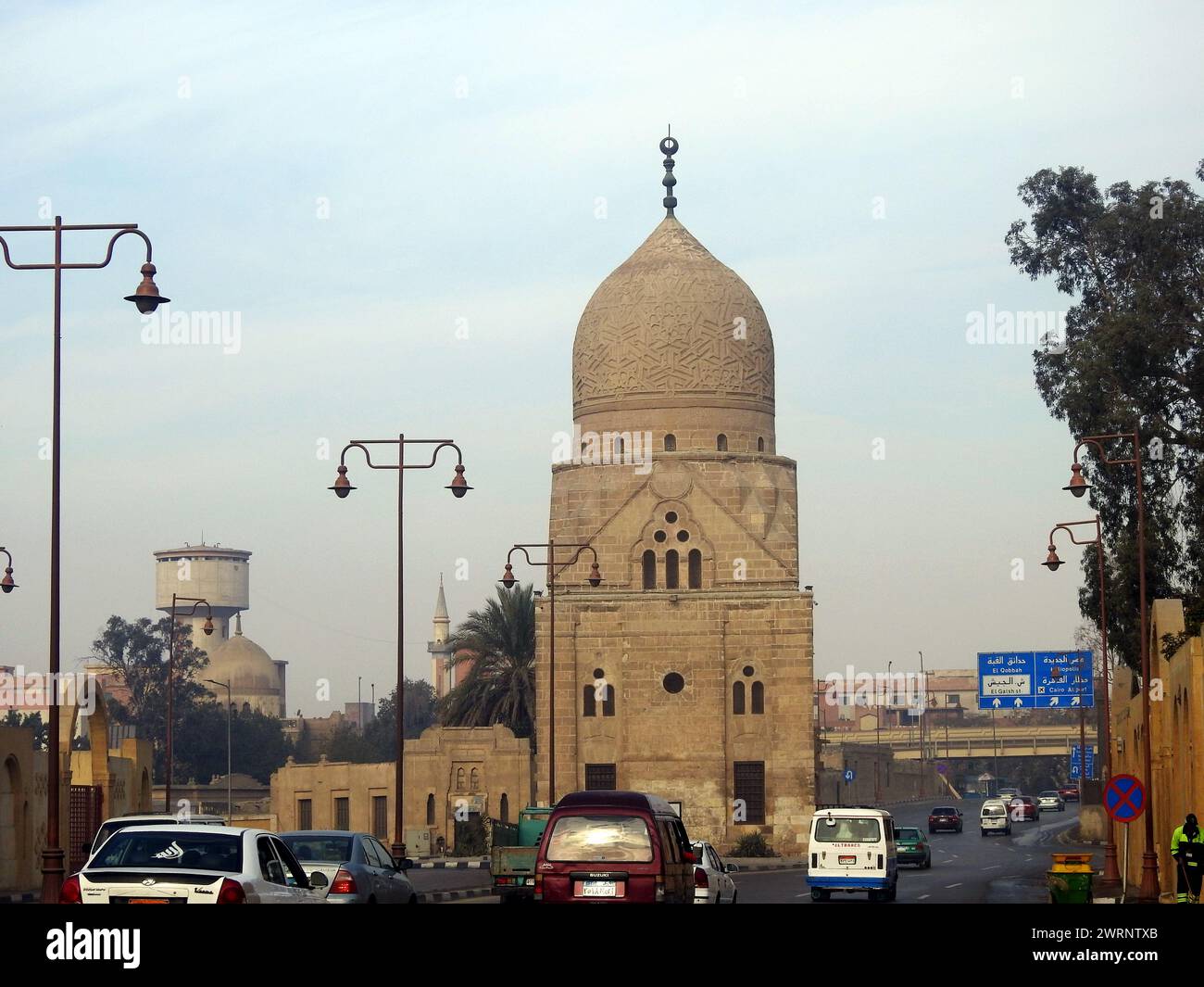 Cairo, Egypt, January 7 2023: Old Cairo area, roads, vehicles, old ...