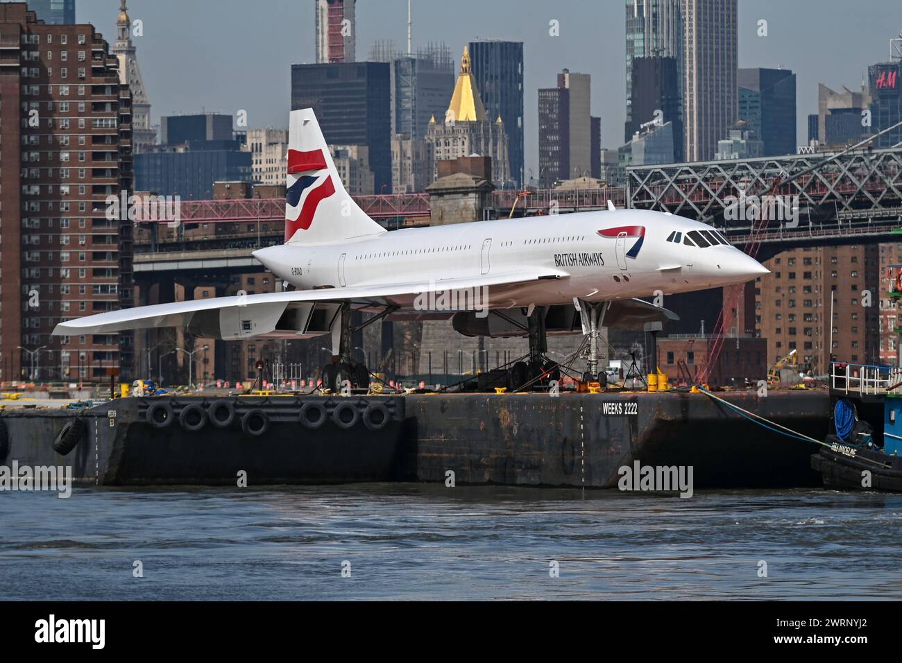 The Intrepid Museum's British Airways Concorde rides on a barge down ...