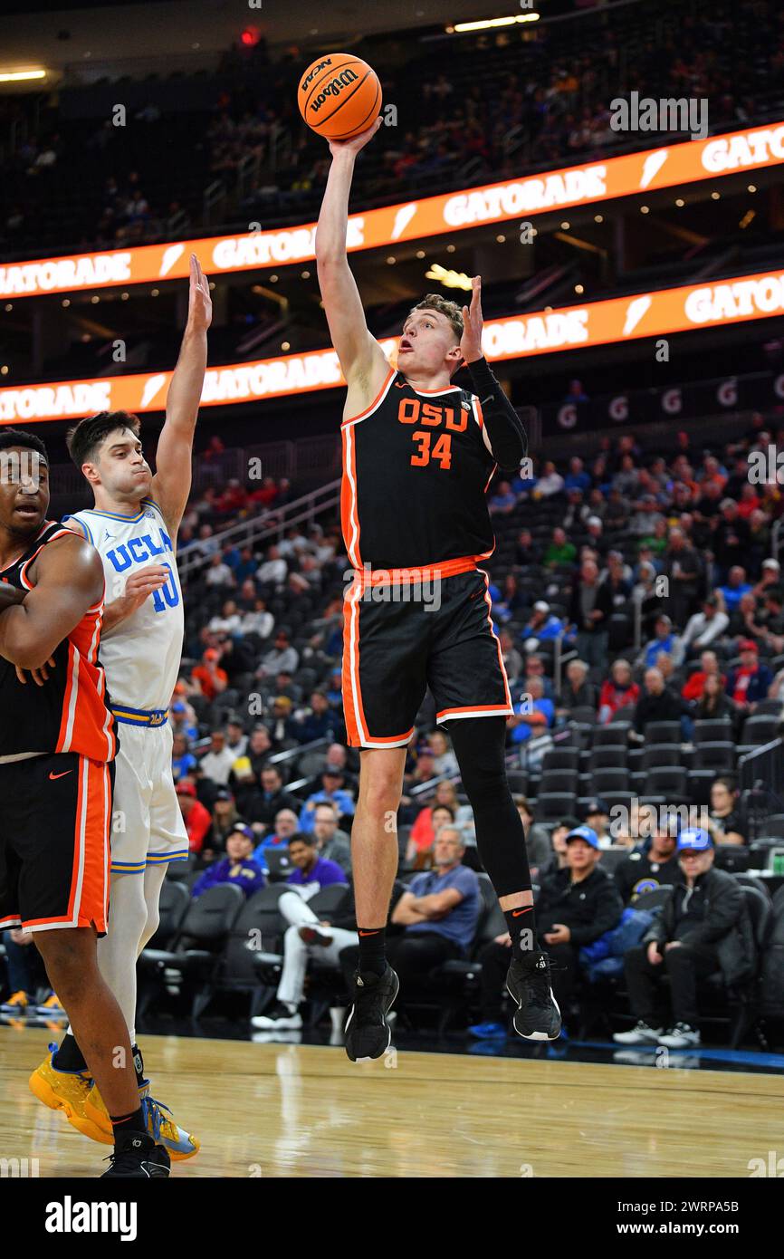 LAS VEGAS, NV - MARCH 13: Oregon State Beavers forward Tyler Bilodeau ...