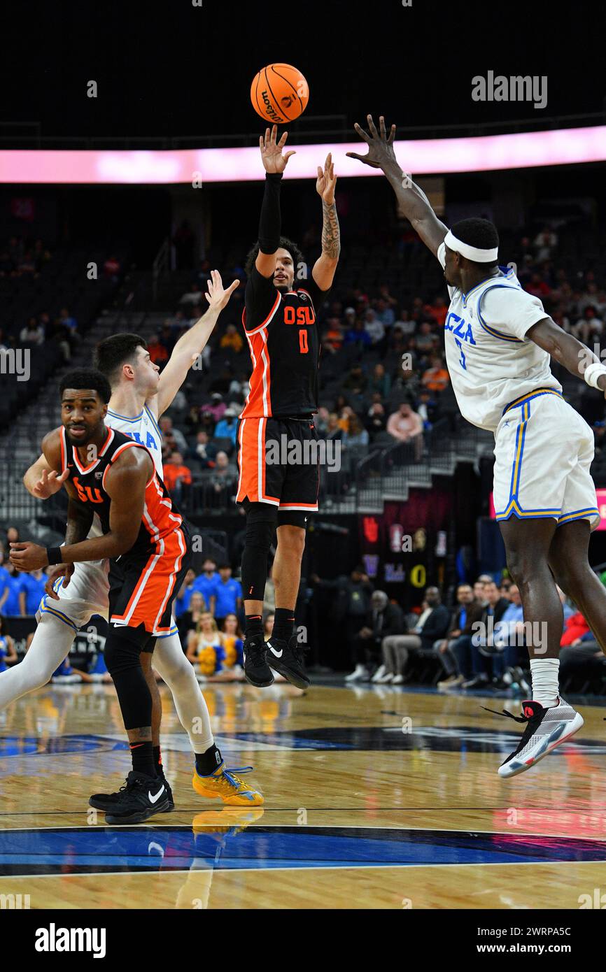 LAS VEGAS, NV - MARCH 13: Oregon State Beavers guard Jordan Pope (0 ...