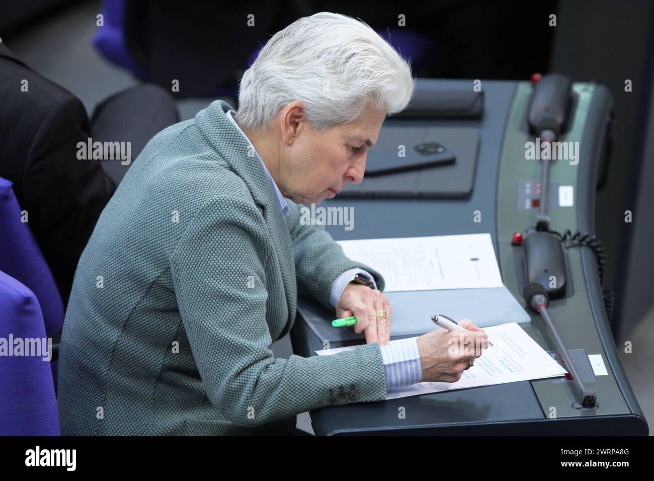 Berlin, Deutschland, 13.03.2024: Deutscher Bundestag: 156. Sitzung ...