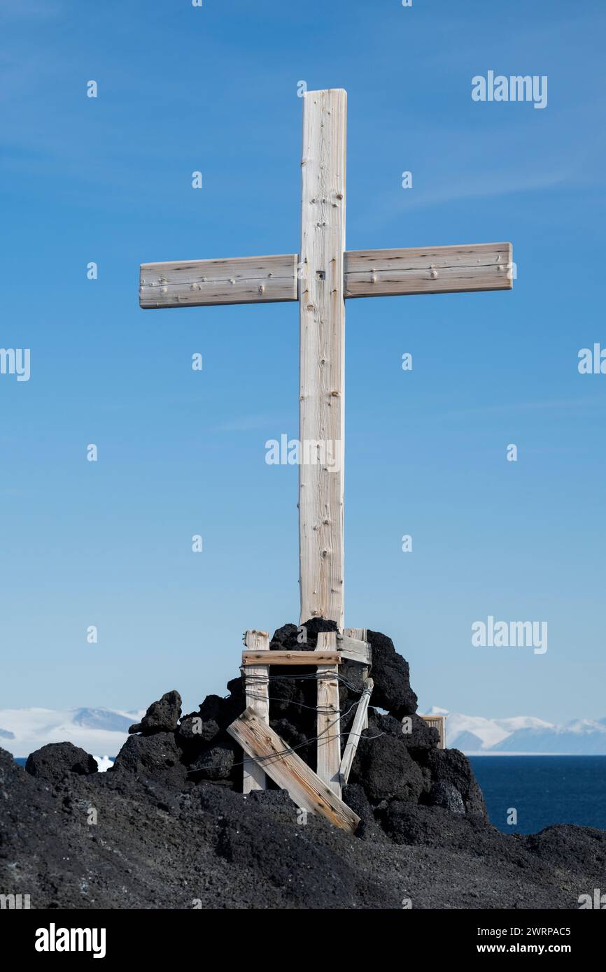 Antarctica, Ross Sea, Ross Island, Cape Evans. Wind Vane Hill, memorial ...