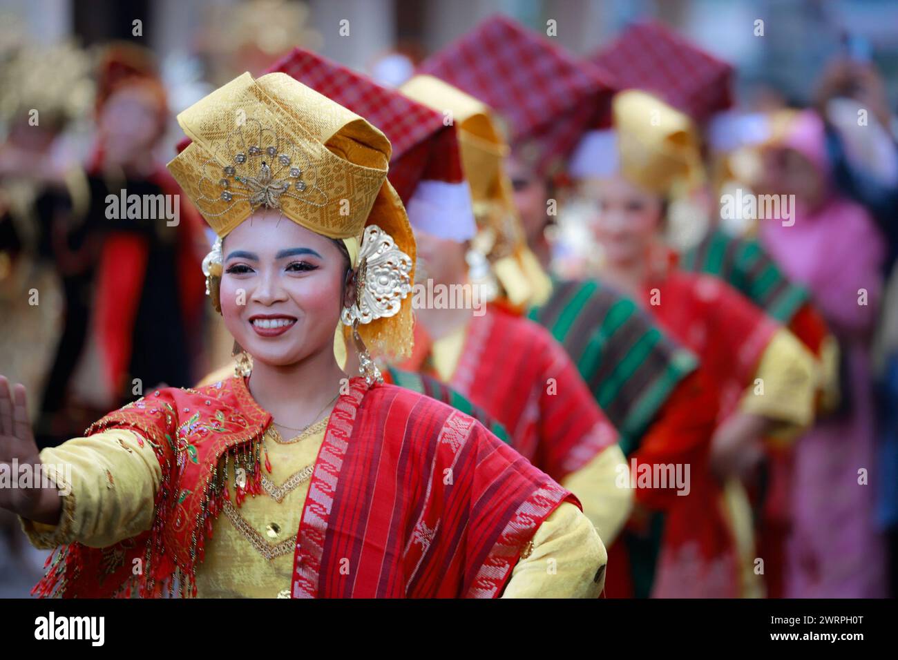 Asian dance heritage hi-res stock photography and images - Alamy