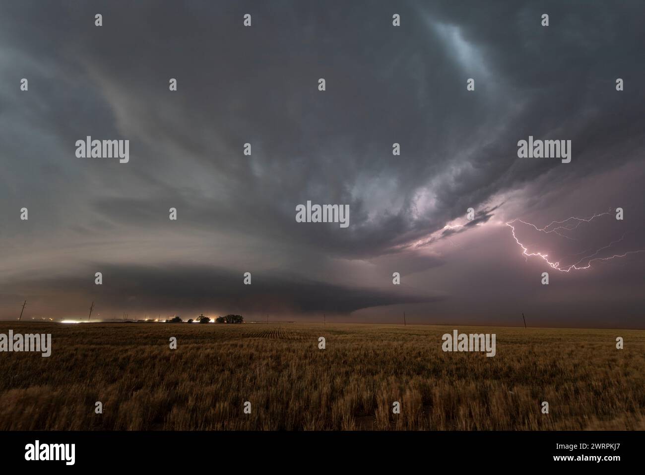 Supercell thunderstorm and lightning, New Mexico, USA Stock Photo - Alamy
