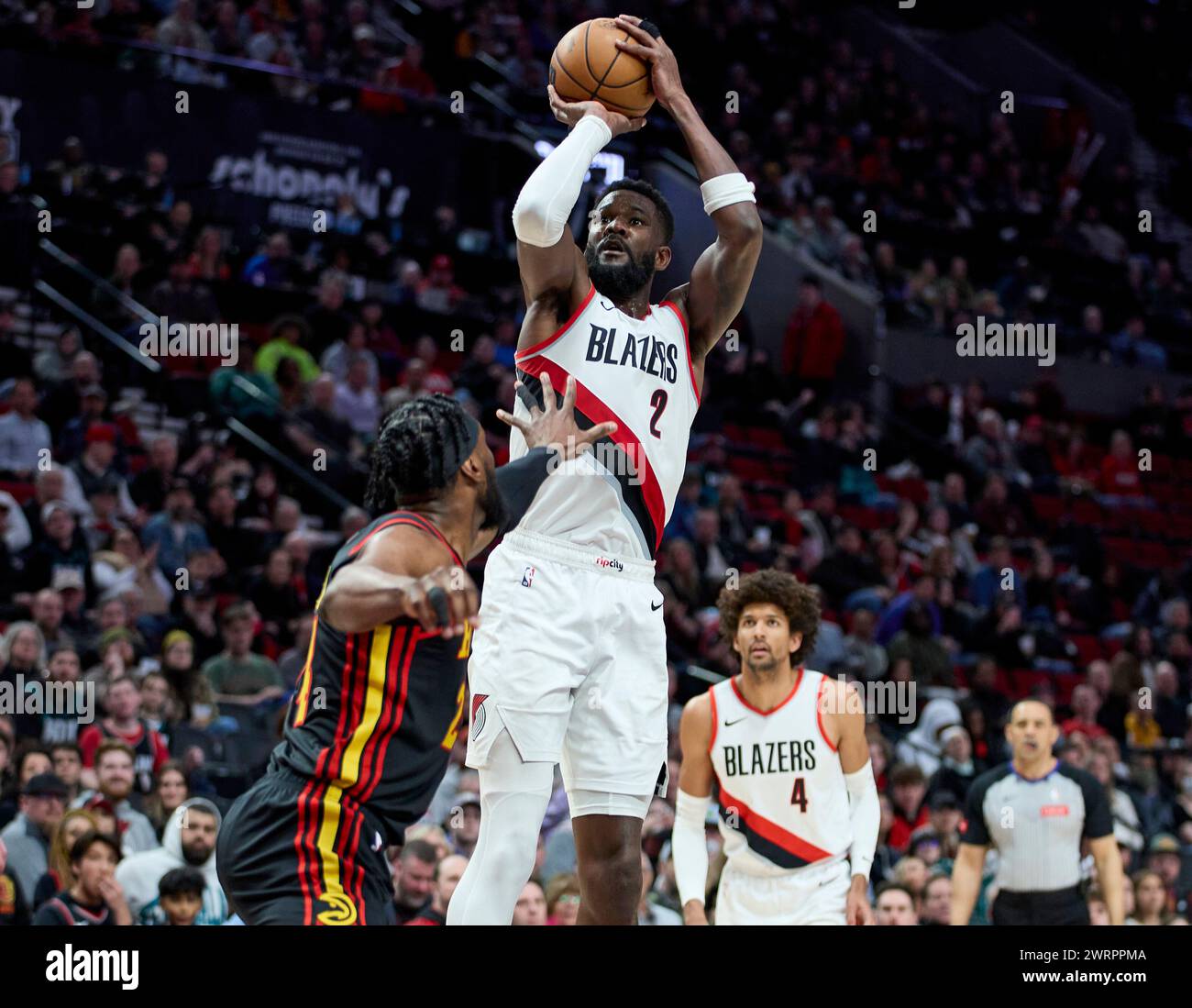 Portland Trail Blazers center Deandre Ayton (2) shoots over Atlanta ...