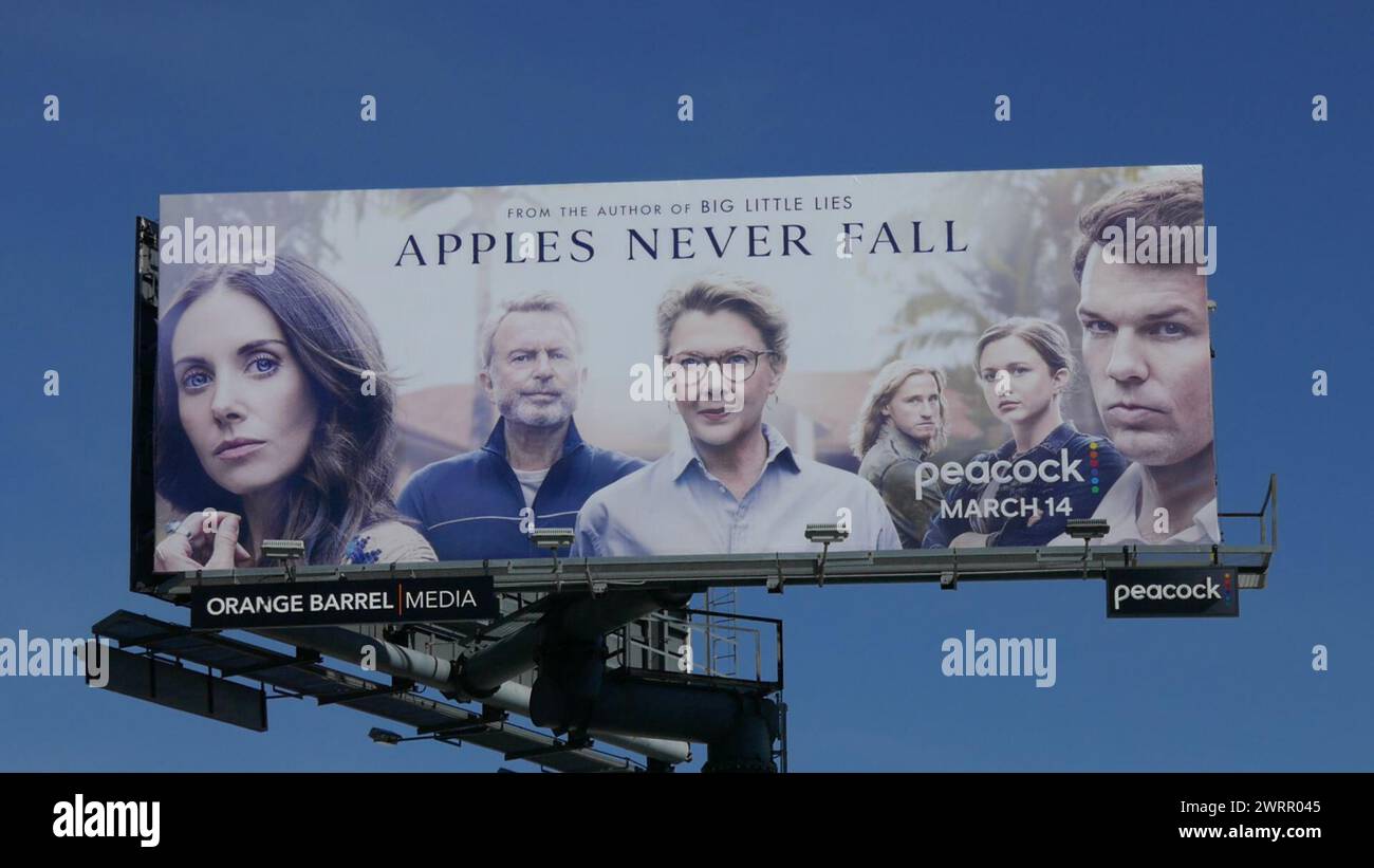 Los Angeles, California, USA 12th March 2024 Annette Bening Apples ...