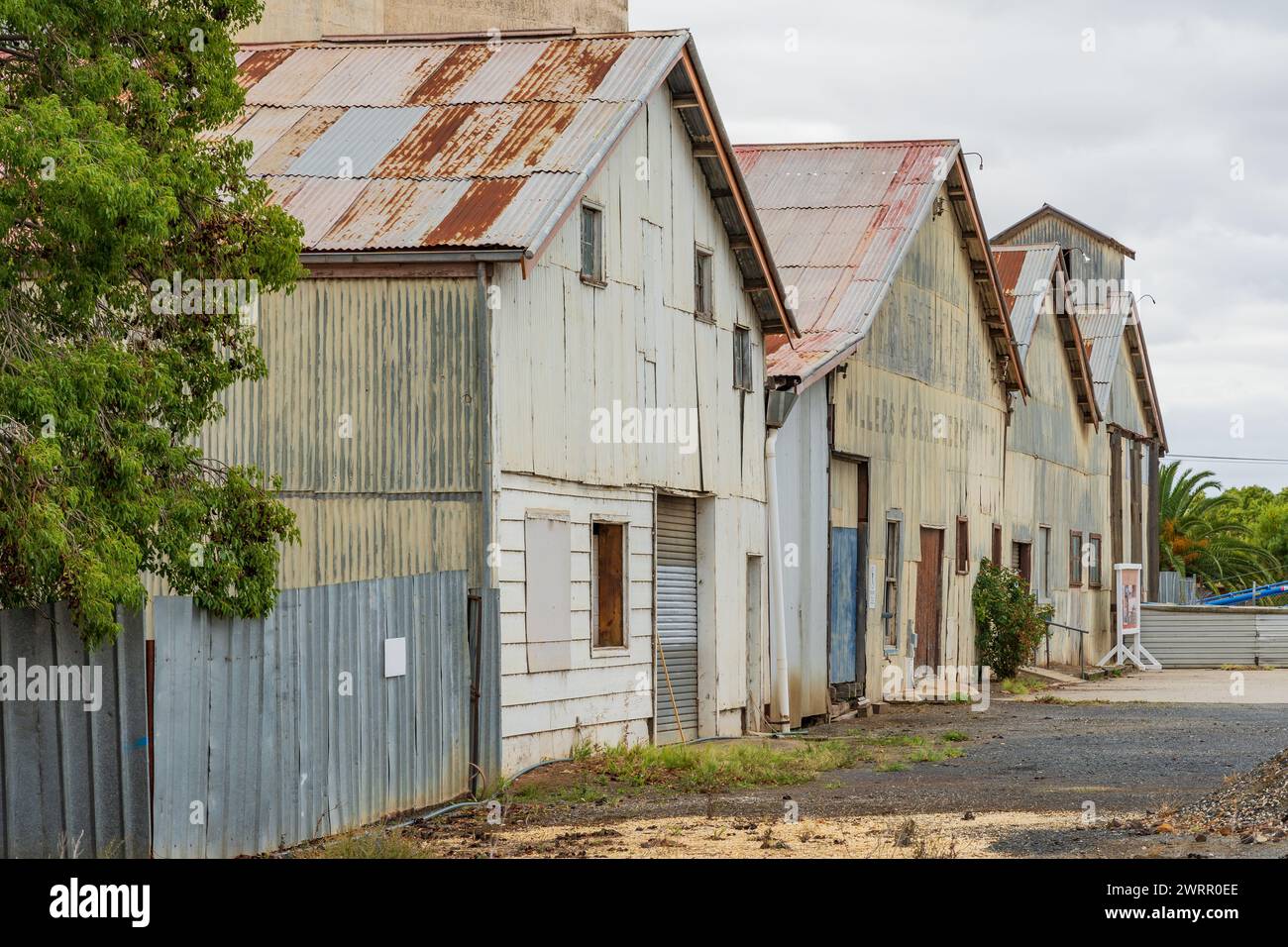 Rural facades hi-res stock photography and images - Alamy