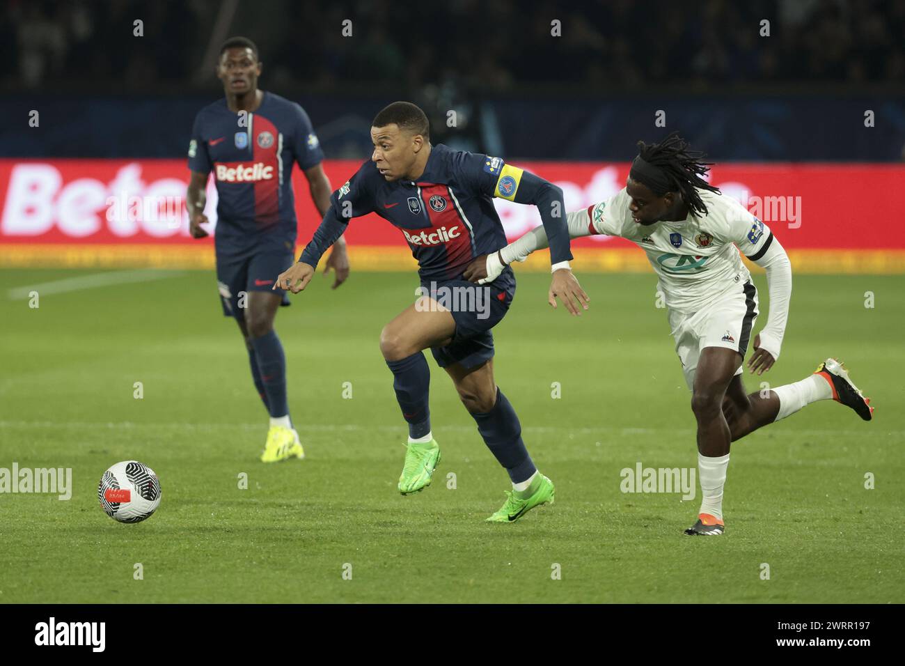 Kylian Mbappe of PSG, Jordan Lotomba of Nice during the French Cup ...