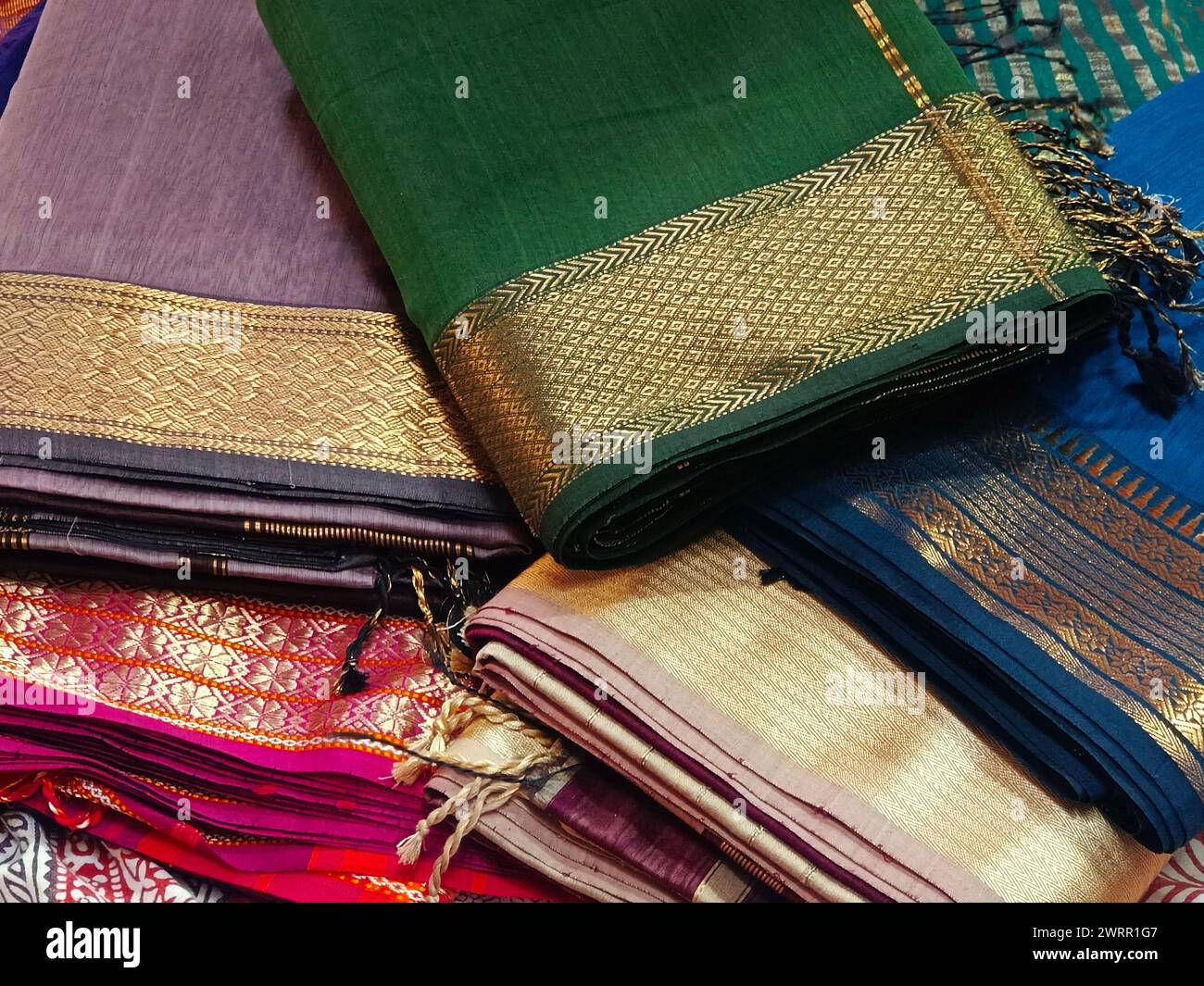 Indian saree hi-res stock photography and images - Alamy