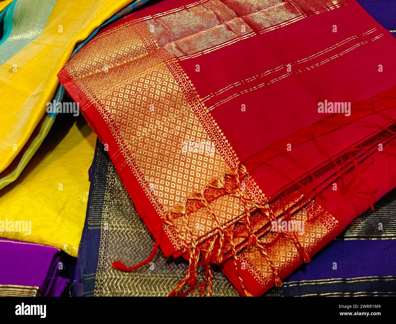 Saree displayed in india hi-res stock photography and images - Alamy
