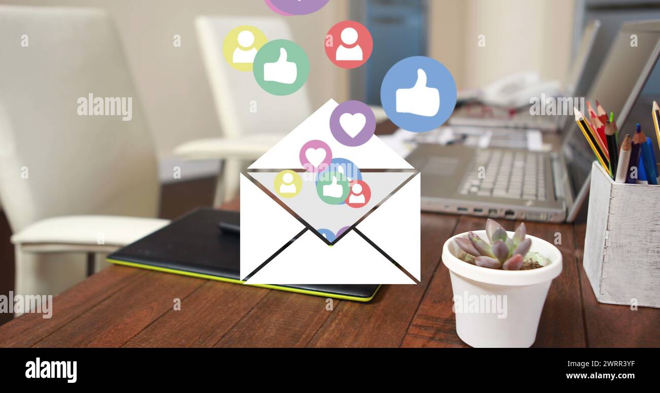 Digital communication hi-res stock photography and images - Alamy