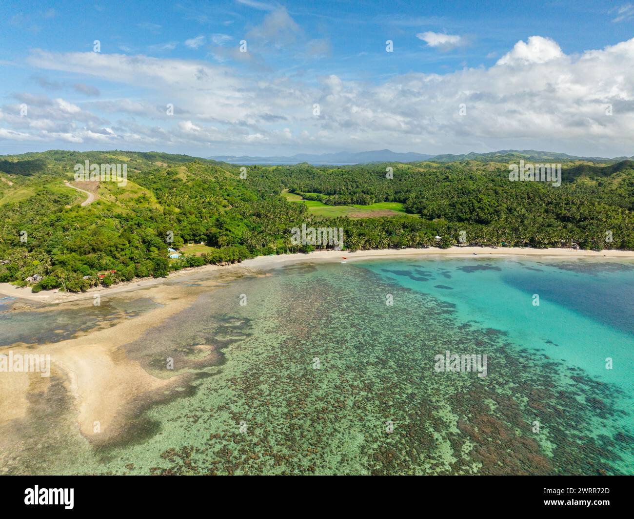 Coral reefs and turquoise sea water in Santa Fe. Beach in Tablas ...