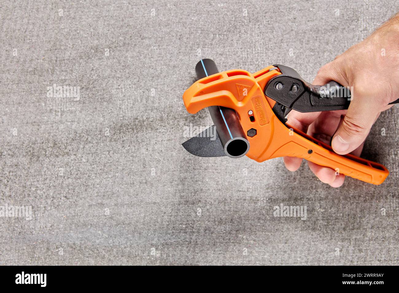 Ratcheting pipe cutter hi-res stock photography and images - Alamy