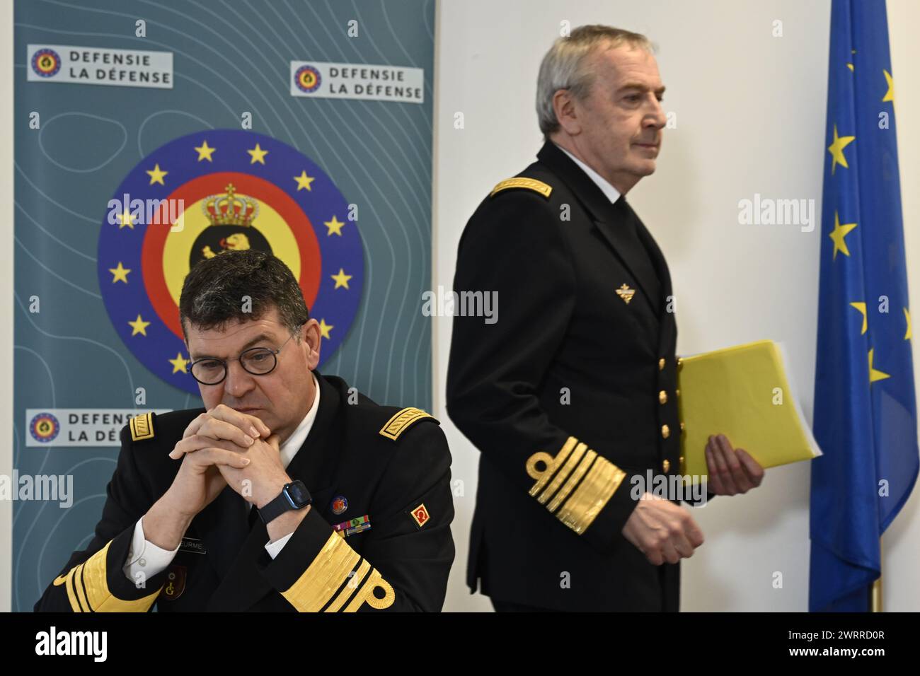 Defence inspector general vice-admiral Jan de Beurme and Chief of ...