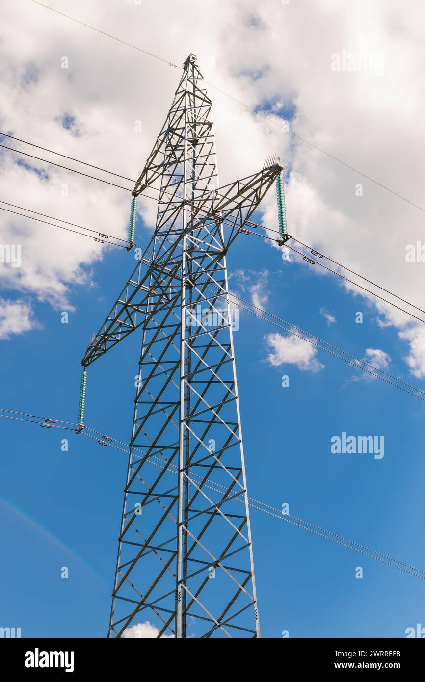 Supply mast hi-res stock photography and images - Alamy