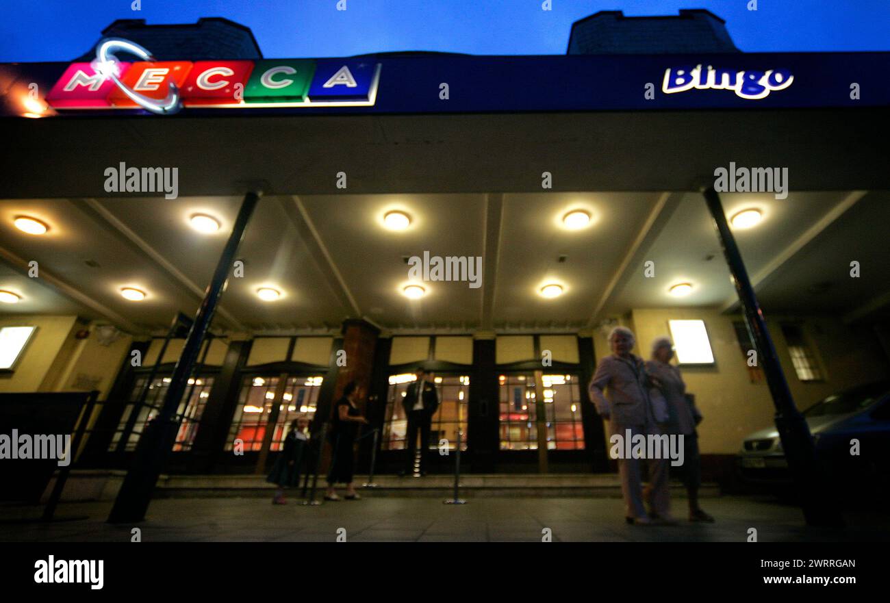 Online bingo mecca hi-res stock photography and images - Alamy