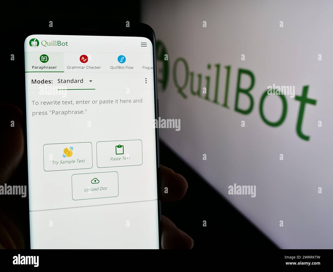 Quillbot logo hi-res stock photography and images - Alamy
