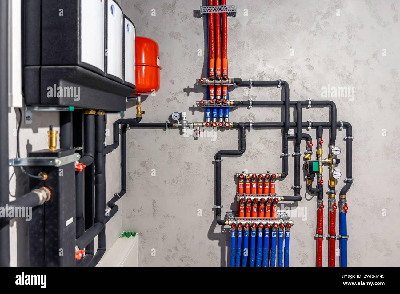 Modern autonomous heating system in the boiler room Stock Photo - Alamy