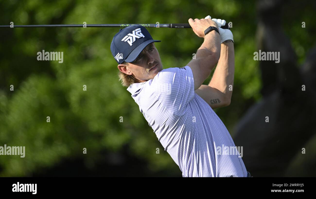 Jake Knapp tees off on the first hole during the second round of the ...