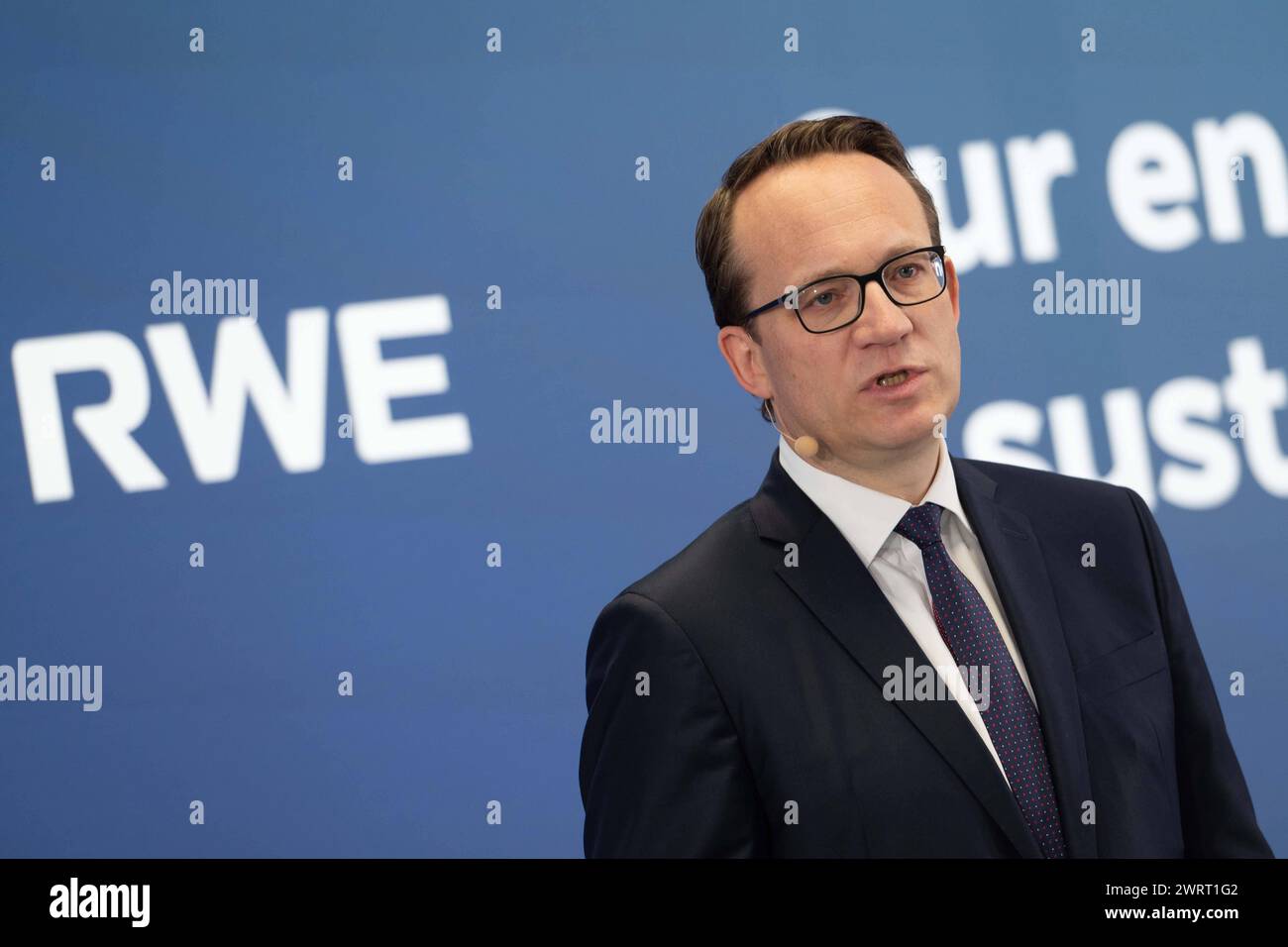 Dr. Markus KREBBER, Vorstandsvorsitzender, CEO, Bilanzpressekonferenz ...