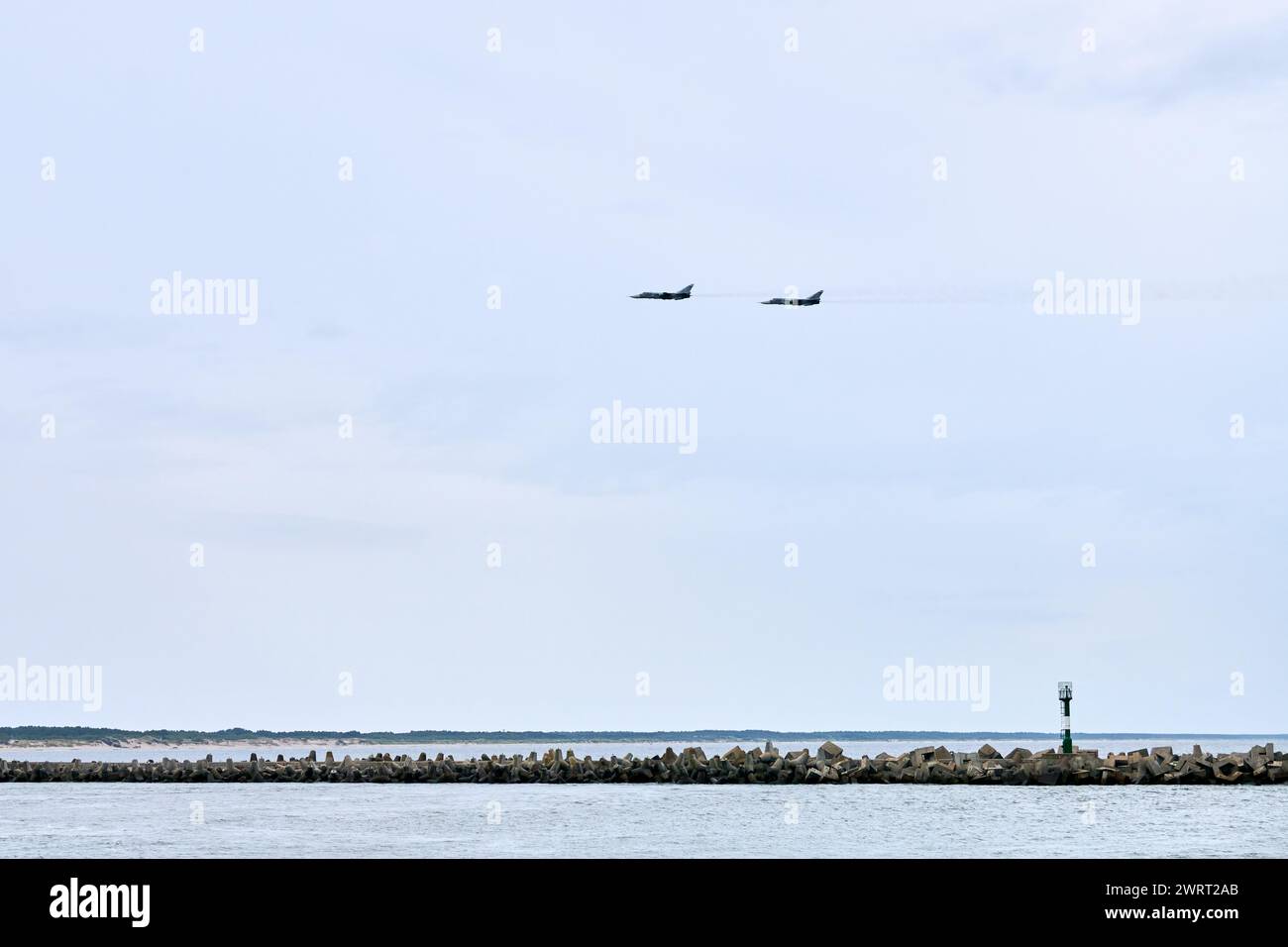 Two Russian military fighter planes armed with missiles fighter jets ...