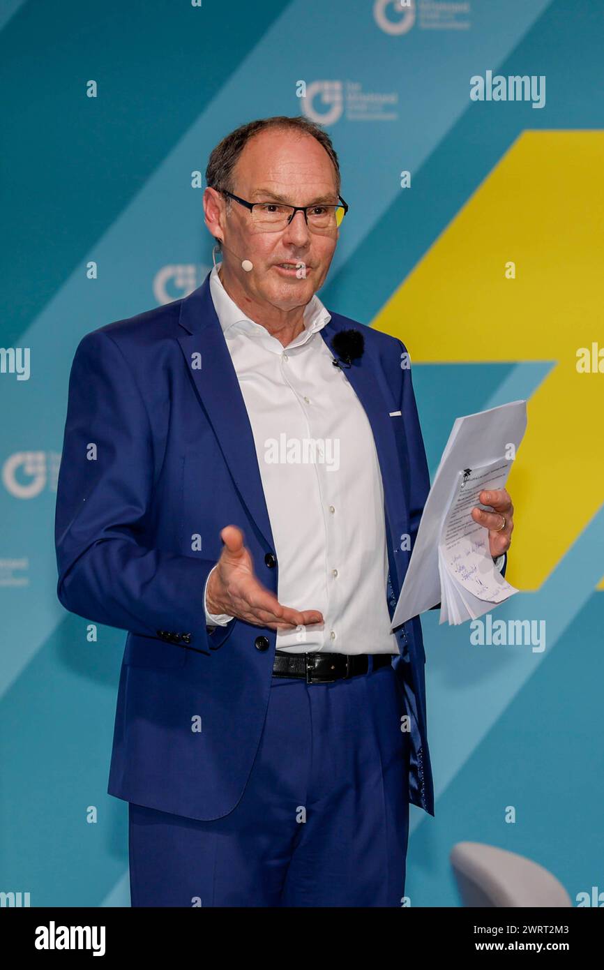 Josef Mitterhuber beim Zukunftstag Mittelstand des BVMG in der Station ...