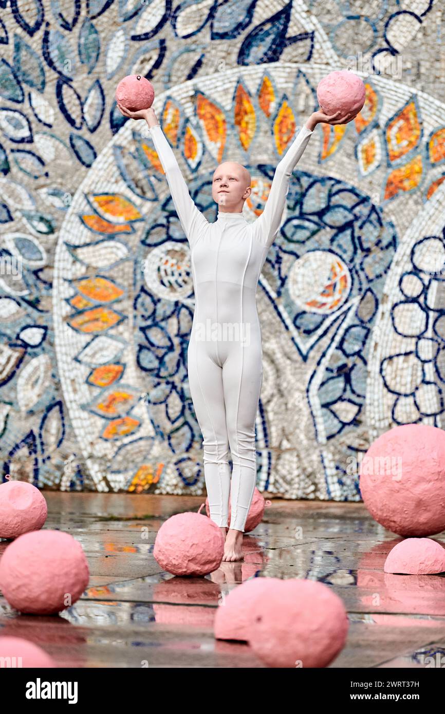 Girl ballerina in pink suit hi-res stock photography and images - Alamy