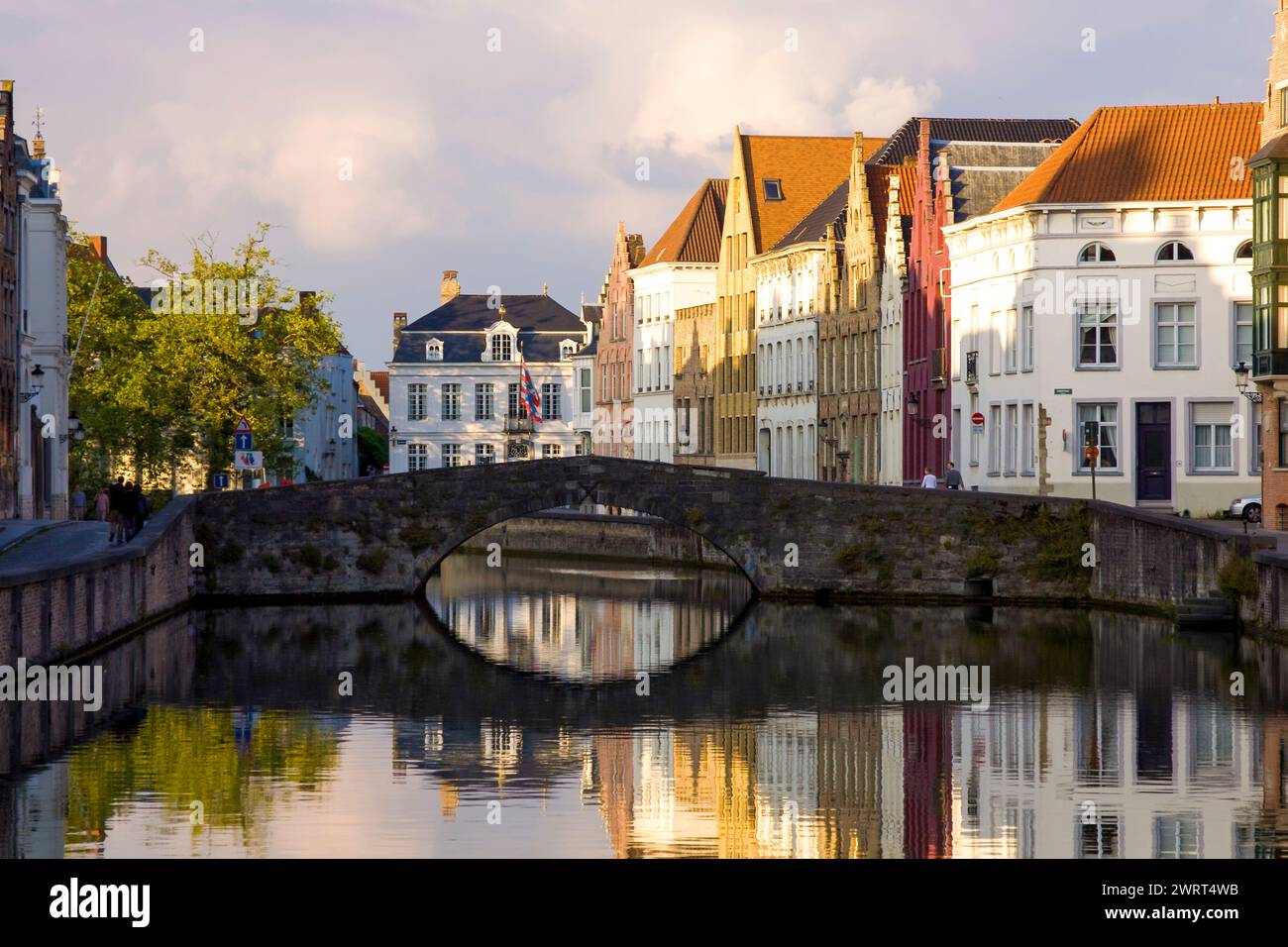Historical center of bruges hi-res stock photography and images - Alamy