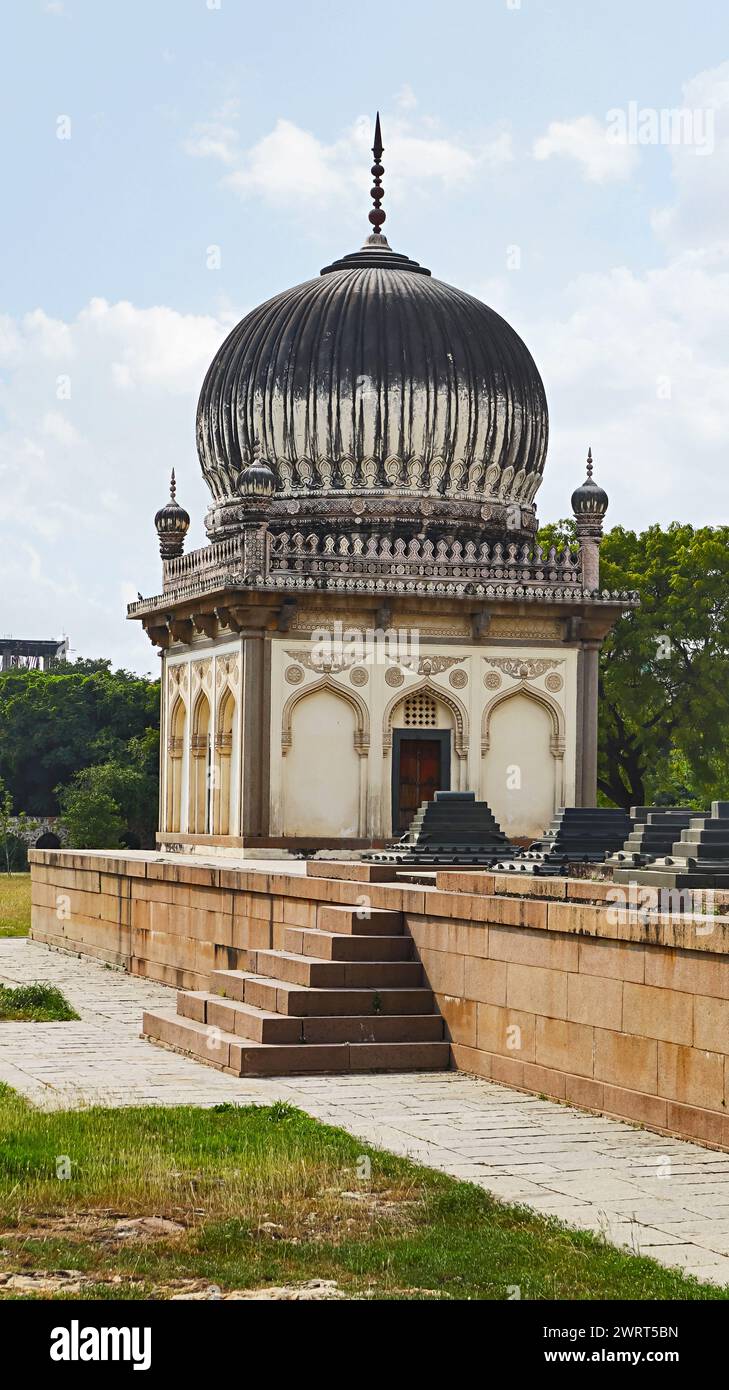 Tomb of Subhan Quli Qutub Shah in the Campus of Qutub Shahi Tombs ...