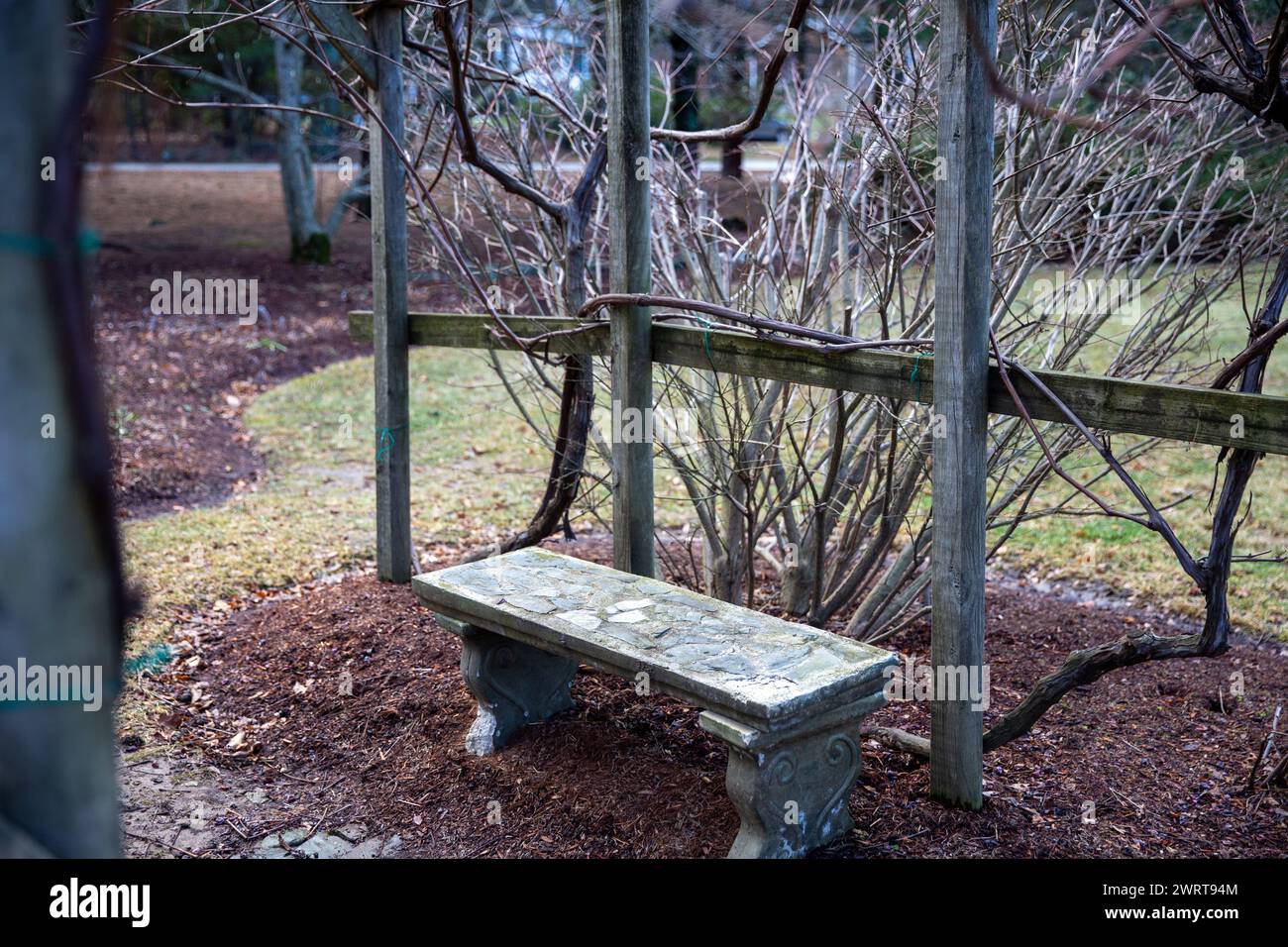New england garden backyard hi-res stock photography and images - Alamy