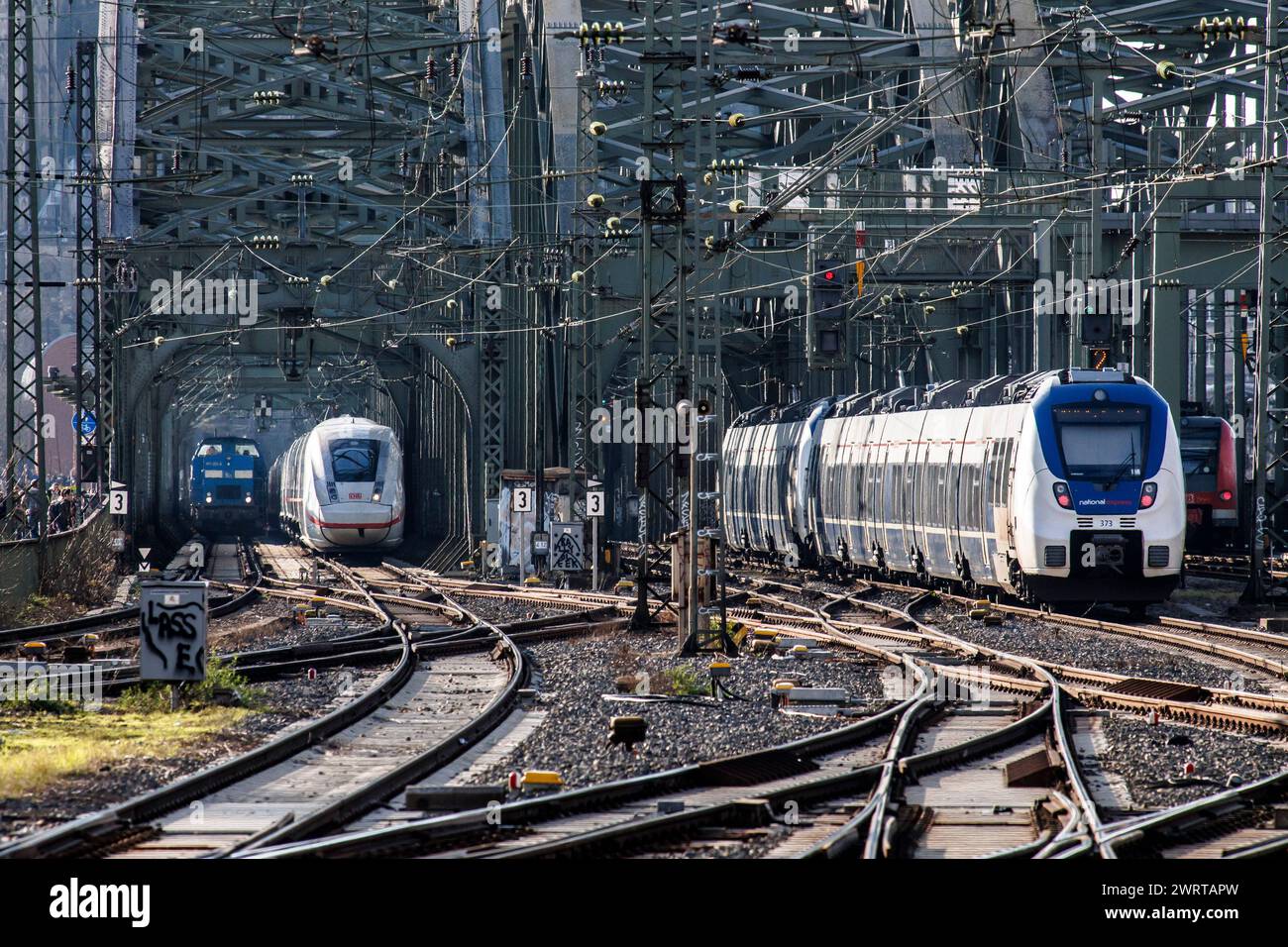 trains coming from and drive in the direction of Hohenzollern bridge, Deutz district, Cologne ...