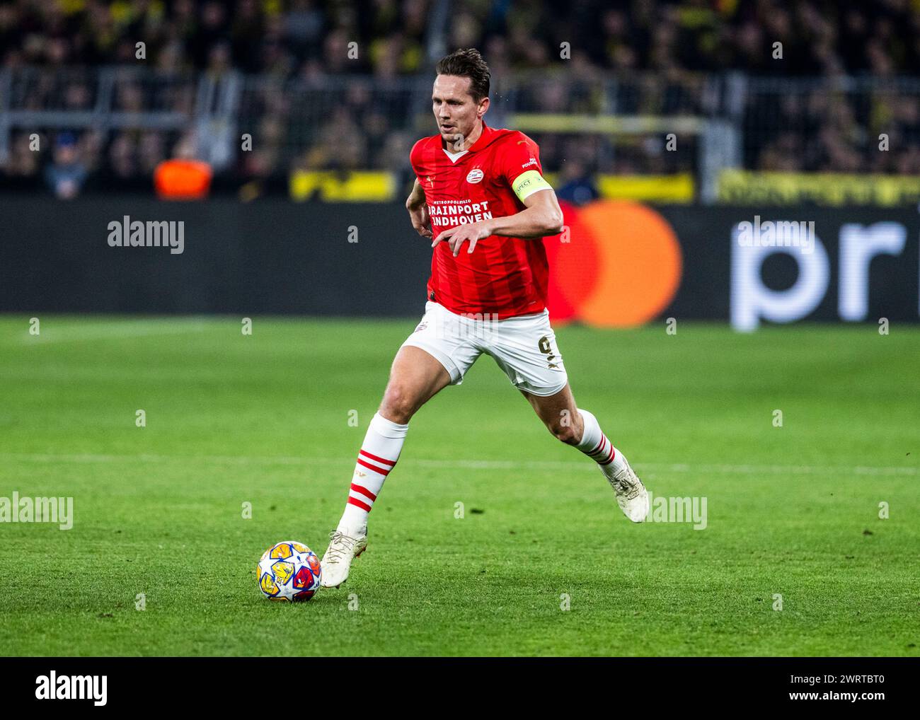 Signal-Iduna-Park, Dortmund, 13.03.2024: Luuk de Jong (Eindhoven) am ...