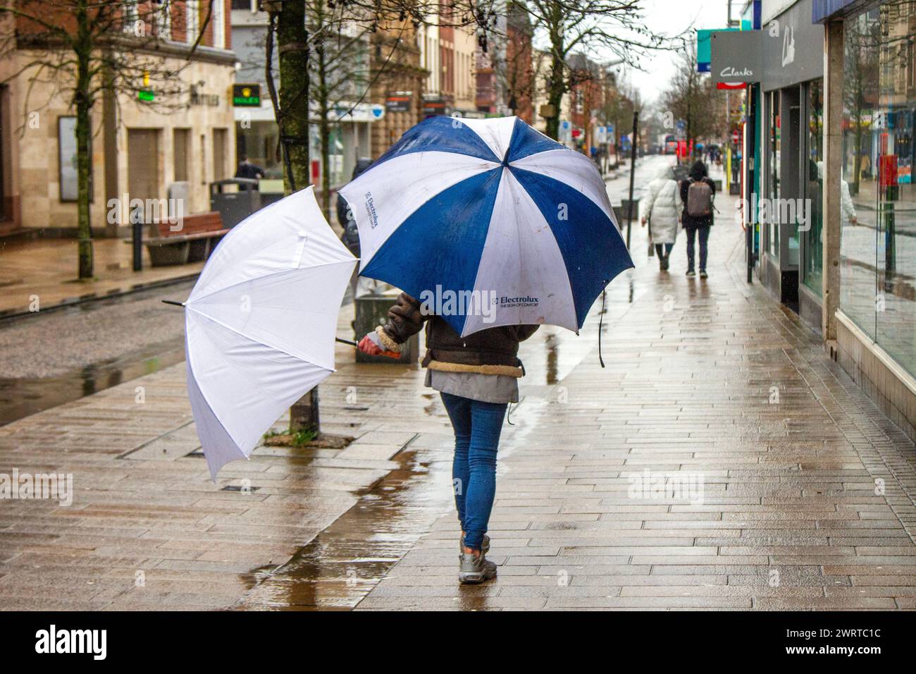 Heavy rain umbrella uk june 2024 hi-res stock photography and images ...
