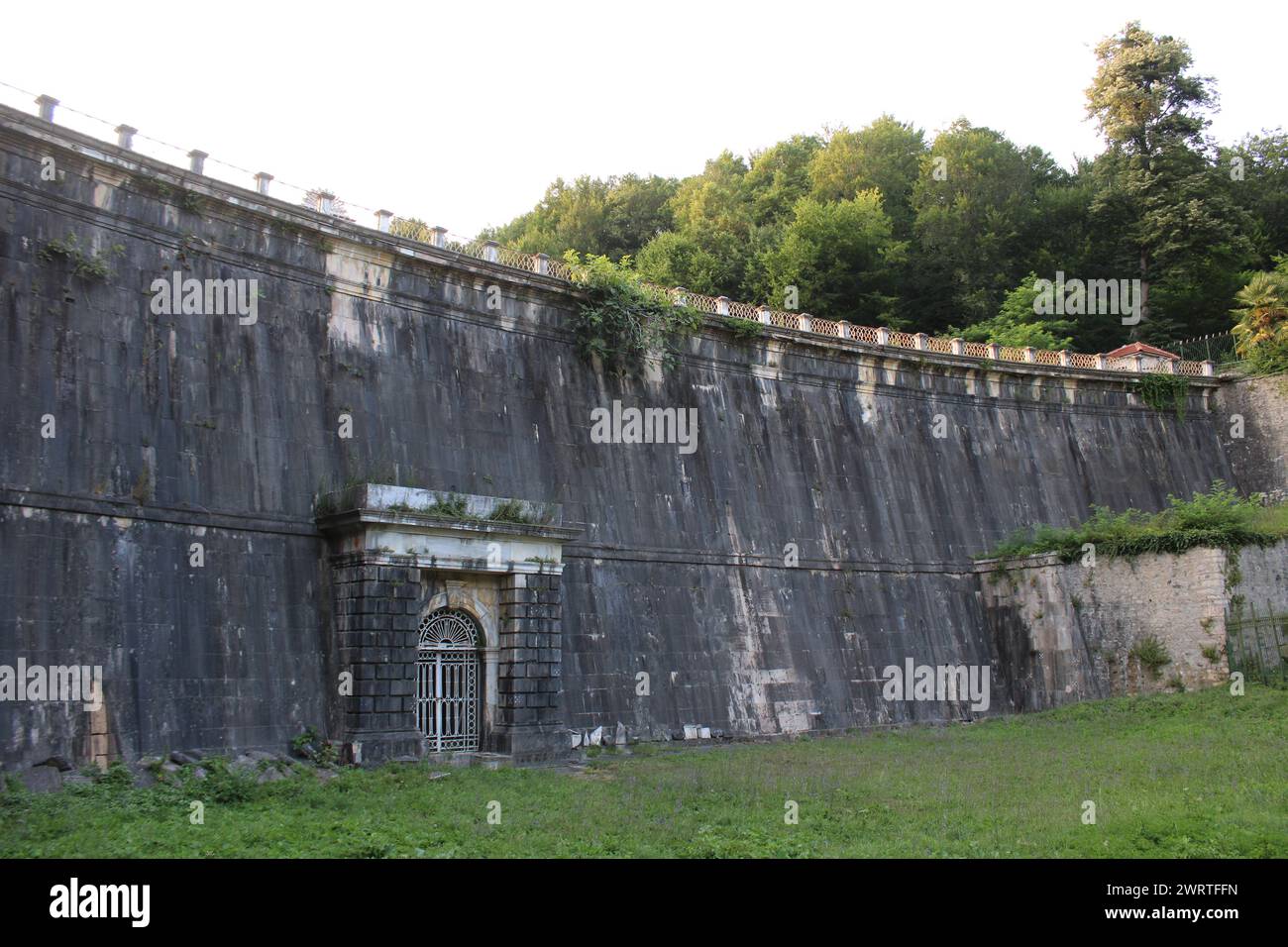 Sultan Mahmud Bendi in Belgrade Forest in Istanbul. Ottoman ...
