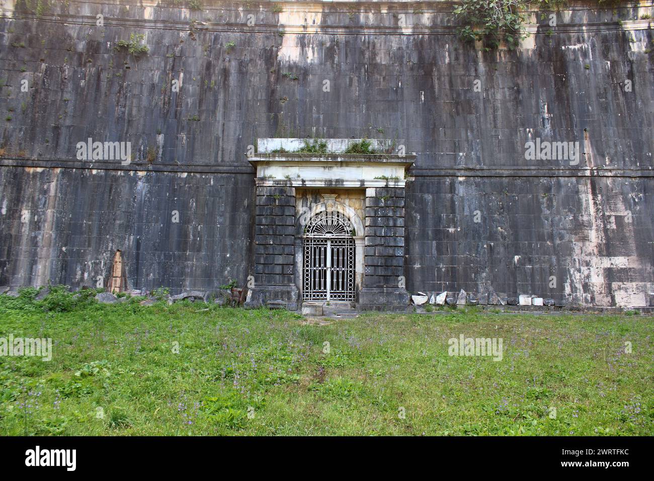 Sultan Mahmud Bendi in Belgrade Forest in Istanbul. Ottoman ...