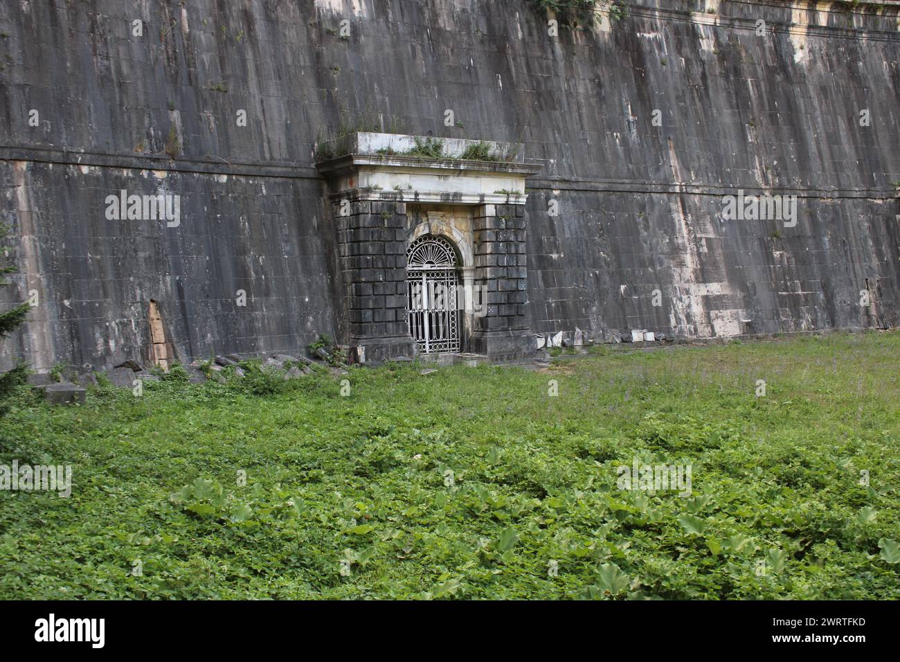 Sultan Mahmud Bendi in Belgrade Forest in Istanbul. Ottoman ...