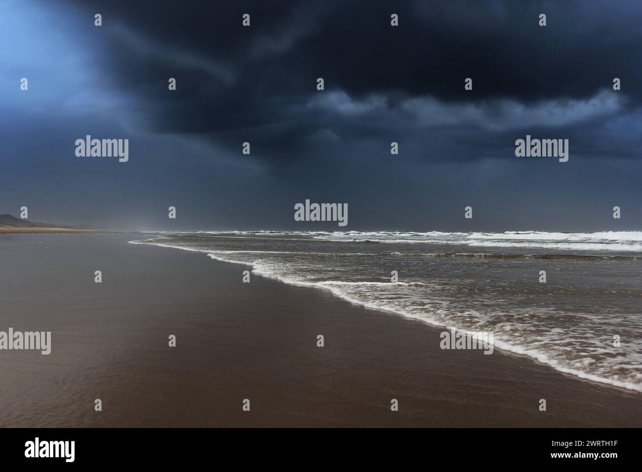Moving storm clouds hi-res stock photography and images - Alamy