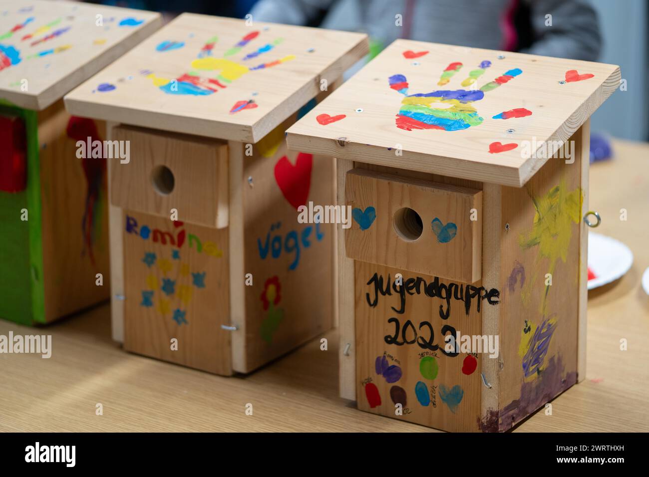 Practical nature conservation with a children's group, building nesting ...