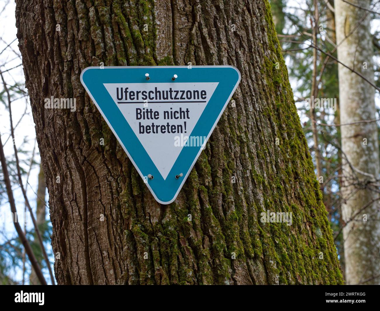 Sign: Shore protection zone, please do not enter, nature conservation ...