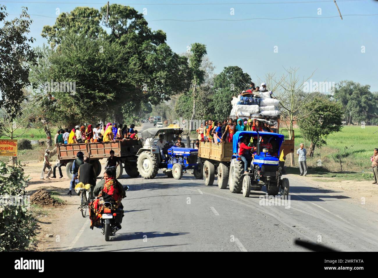 Tractor border hi-res stock photography and images - Alamy