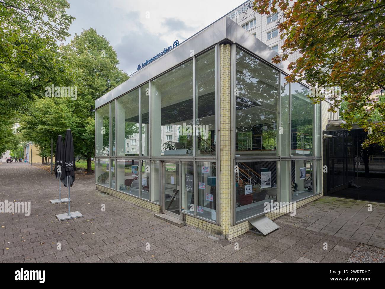 Babette bar hi-res stock photography and images - Alamy