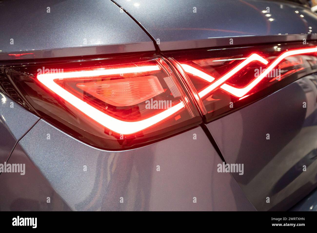 Byd dolphin hi-res stock photography and images - Alamy