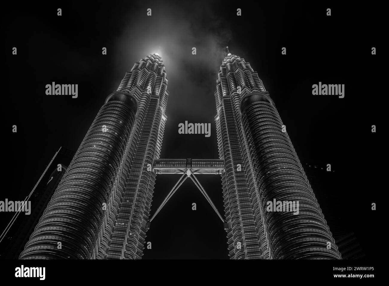 Worlds tallest twin skyscrapers hi-res stock photography and images - Alamy