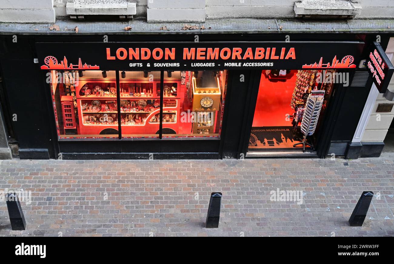 London Memorabilia shopfront, Villiers Street, London, England, UK ...