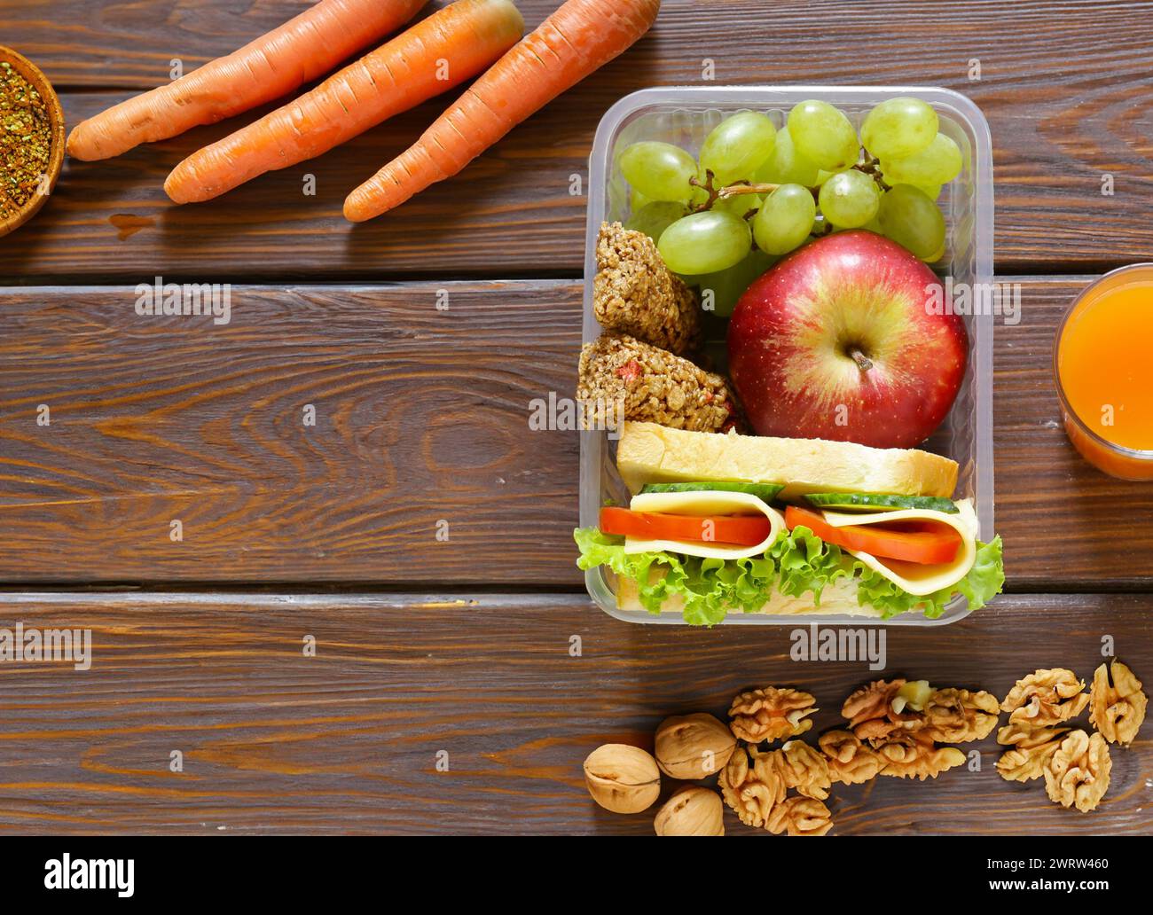 lunch box with fresh fruit and sandwich Stock Photo - Alamy