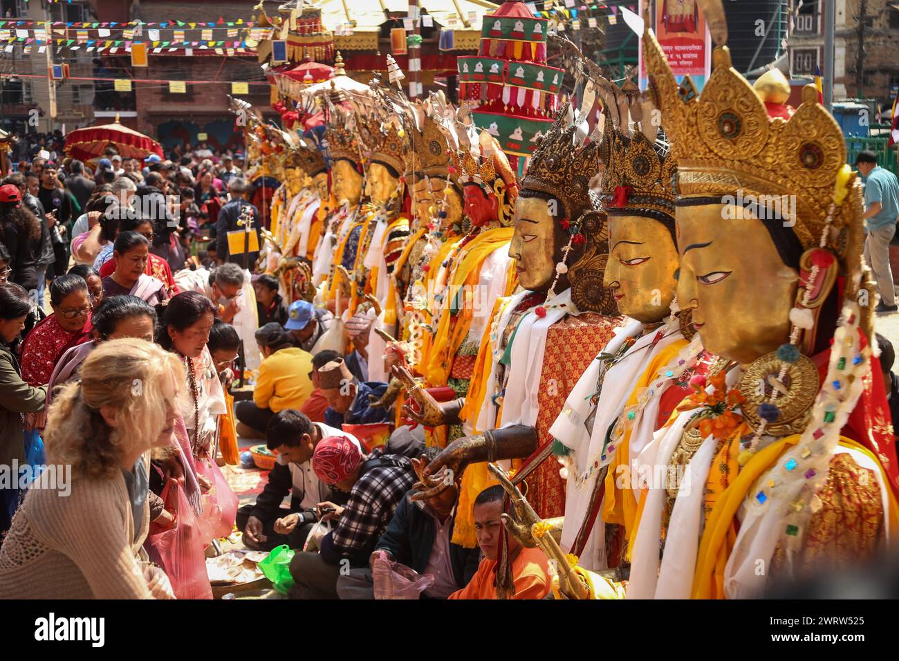 Nagbahal hi-res stock photography and images - Alamy