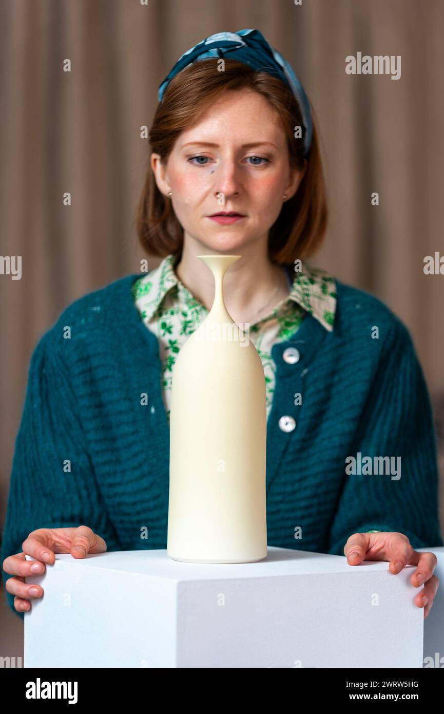 London, UK. 14 March 2024. Actor Rosalind Ford with a porcelain vase by ...
