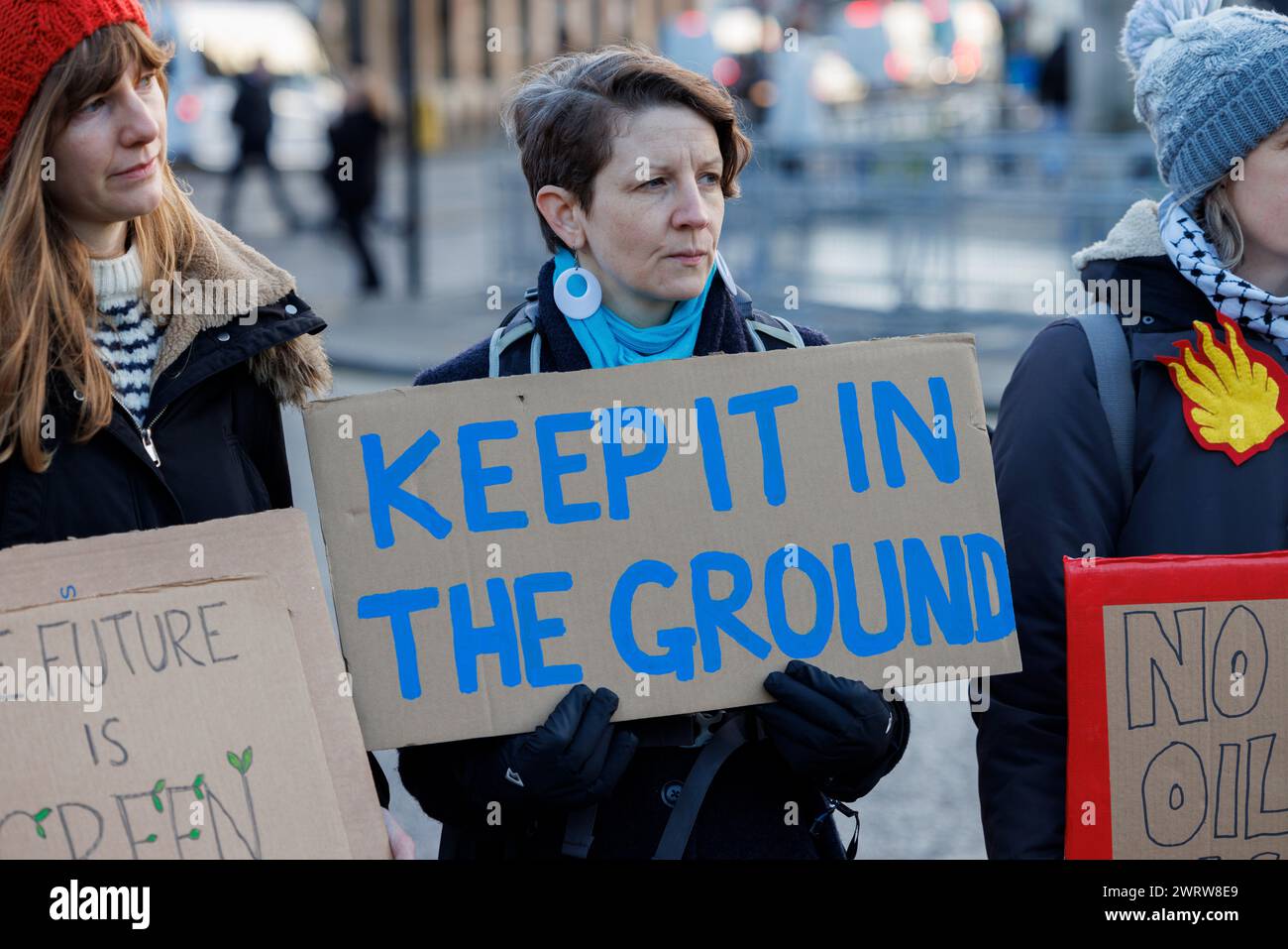 Oil bill hi-res stock photography and images - Alamy